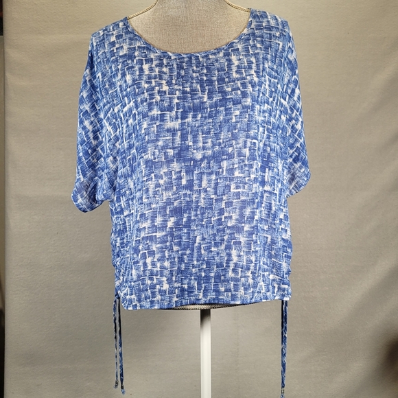 Rafaella | Tops | Rafaella Blue Patterned Short Sleeve Petite Large ...